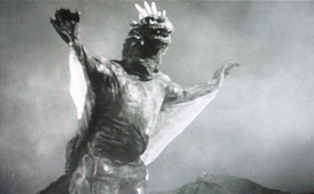 MUSINGS OF A SCI-FI FANATIC: Varan The Unbelievable