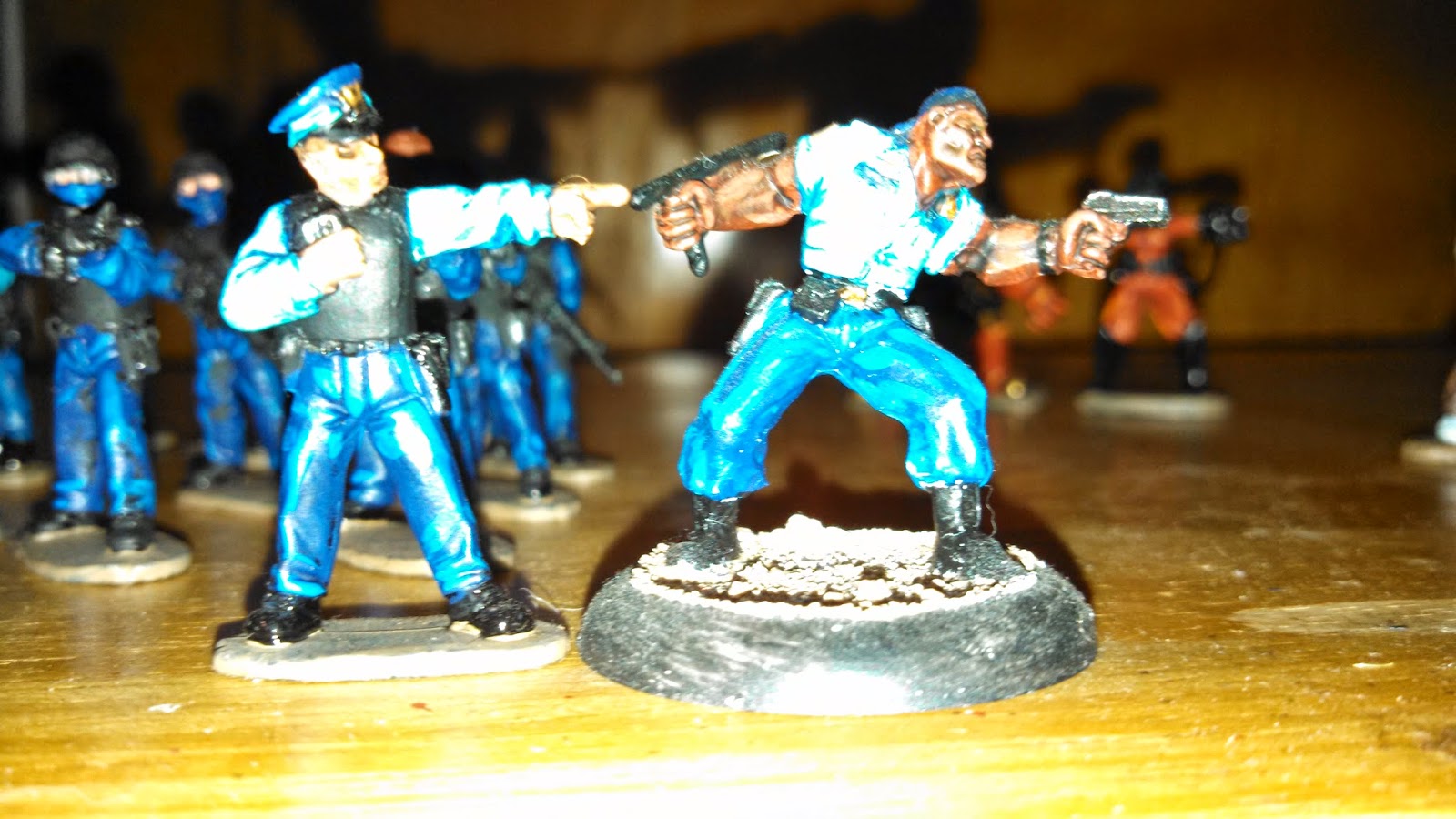 Darth Brom's Mini Minions: challenges and the holiday season begins!