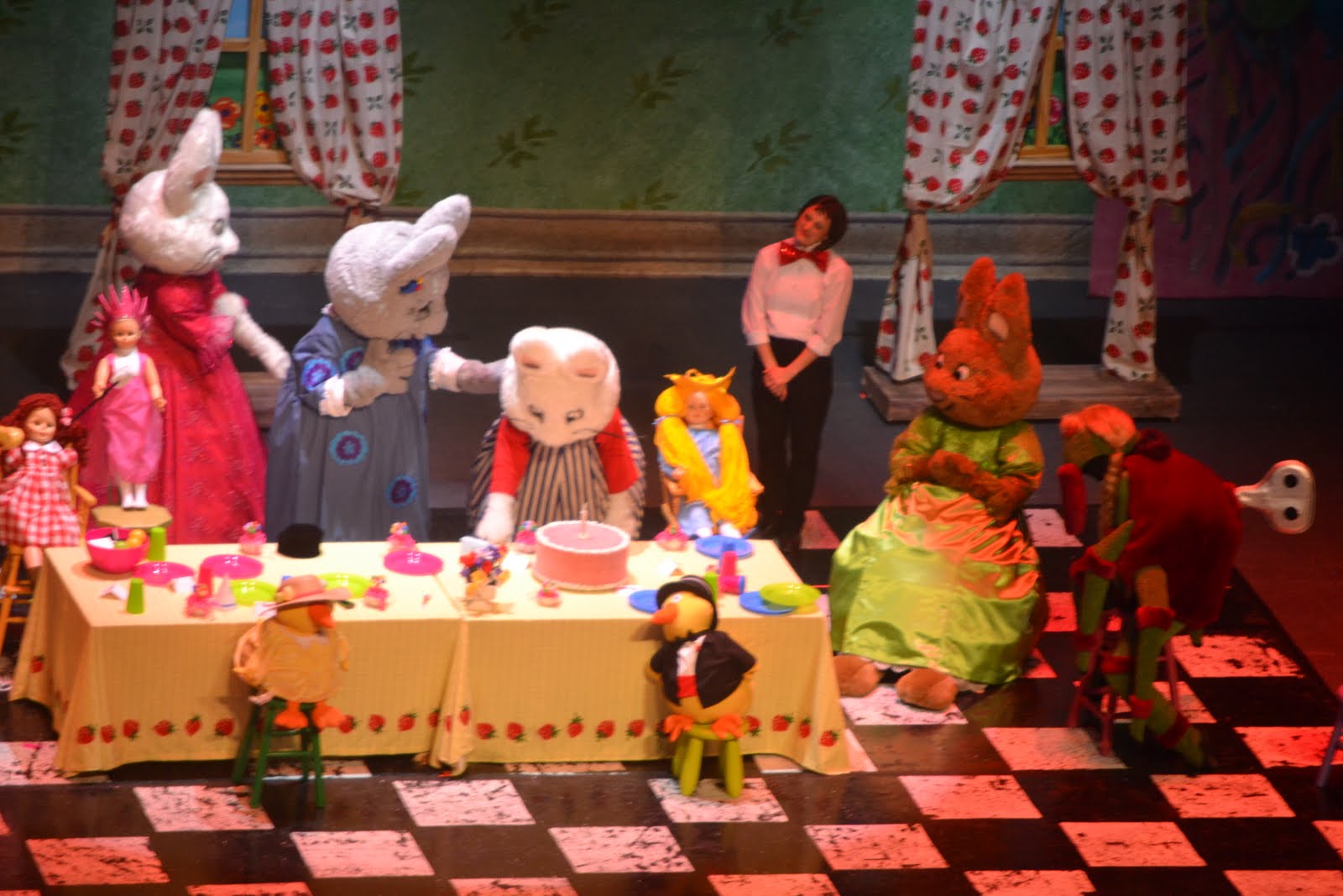 Two Children and a Migraine: Max and Ruby- Bunny Party Review