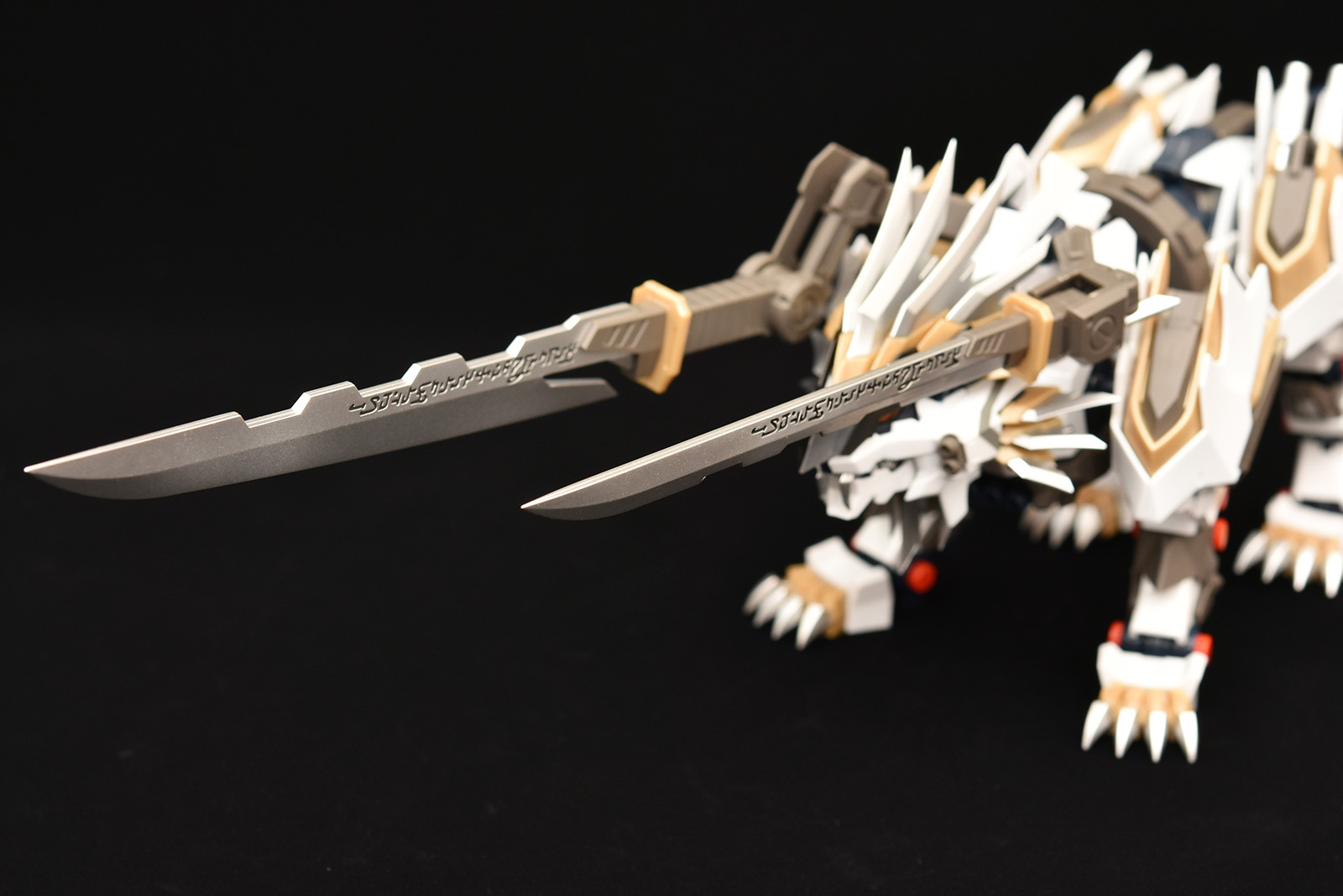 [ Review ] - Zoids Agressive 1/100 - Mugen Liger