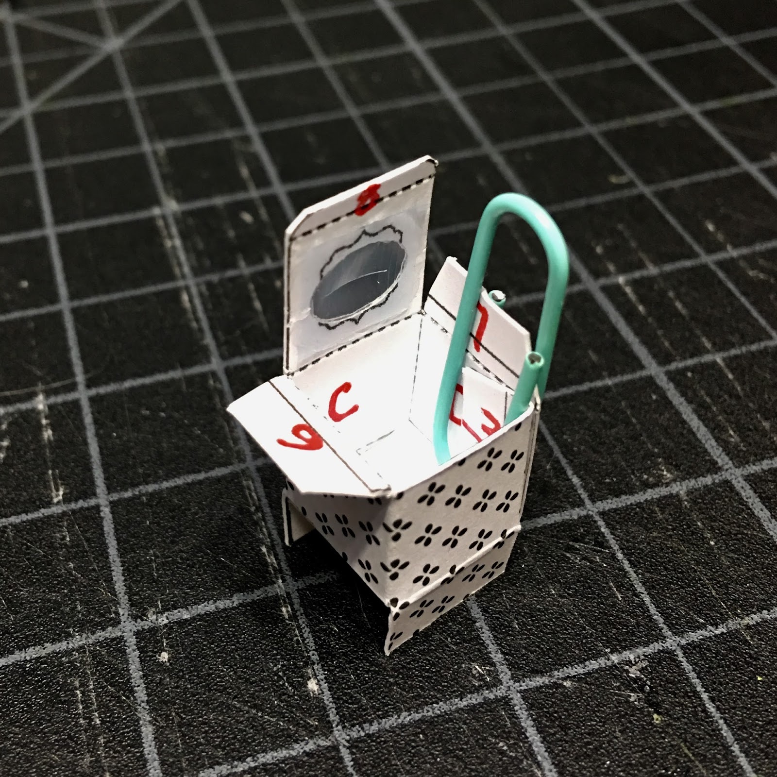 My Miniature Madness: Tissue Box Tutorial