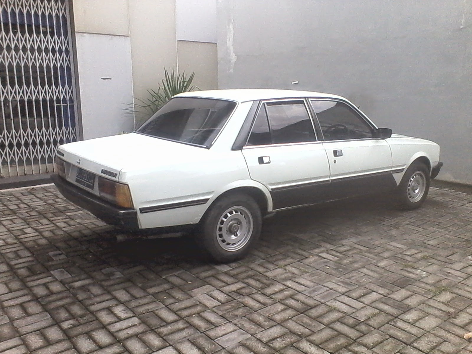 Konsep Terpopuler 40+ Modifikasi Mobil Sedan Peugeot 505