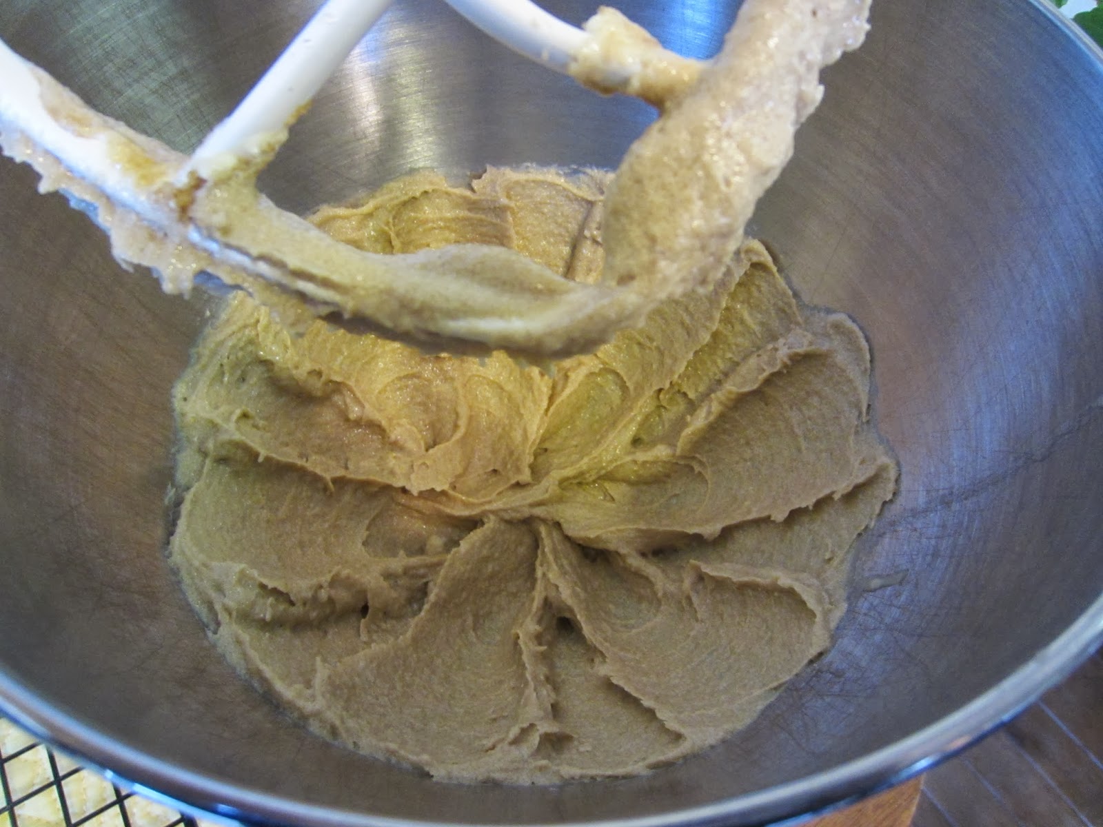 My Patchwork Quilt: FRESH APPLE NUT BREAD