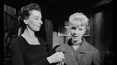 xoxoxo e: favorite movie #79 - halloween edition: the city of the dead ...