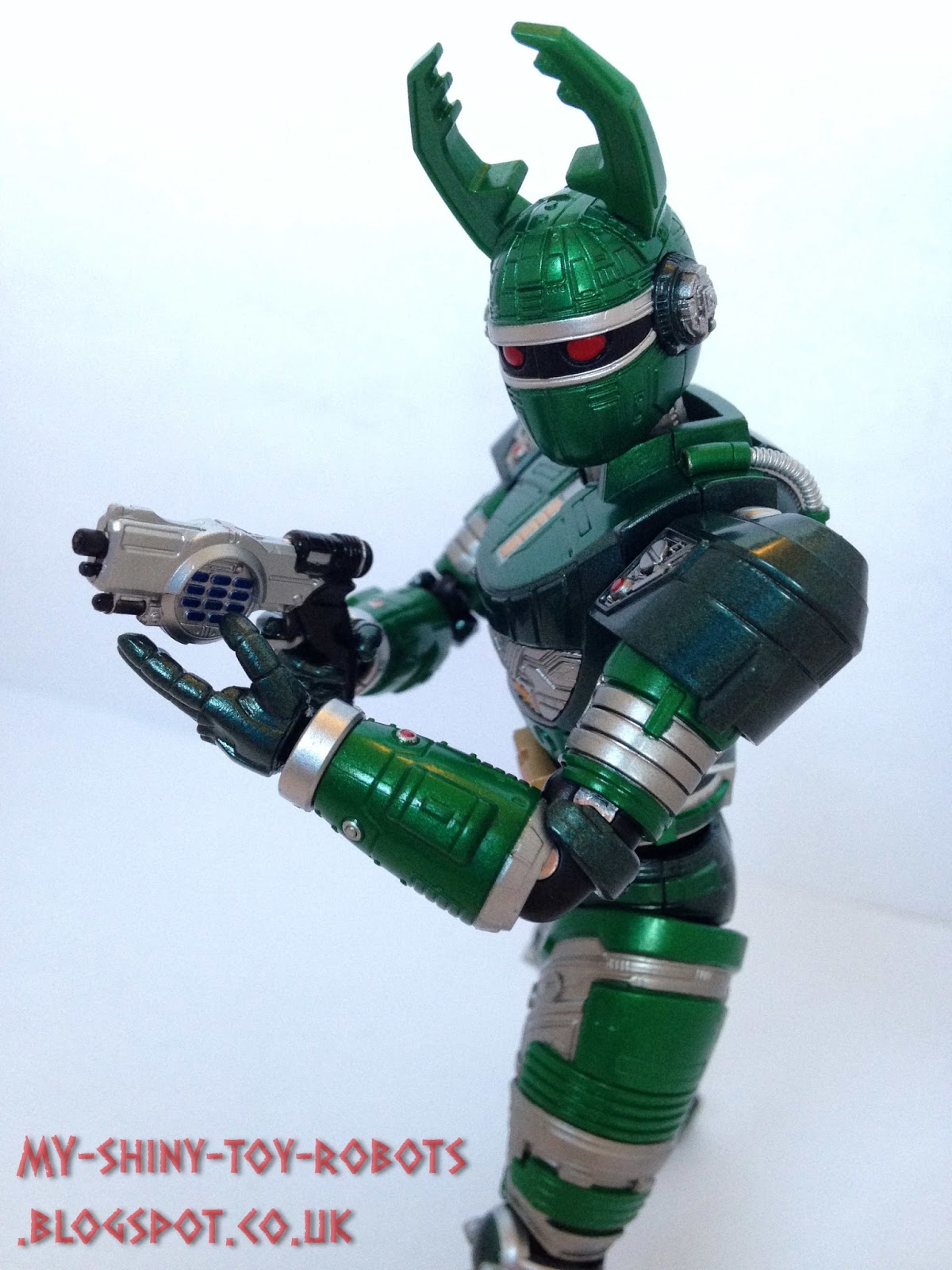 My Shiny Toy Robots: Toybox REVIEW: S.H. Figuarts G-Stag & Reddle