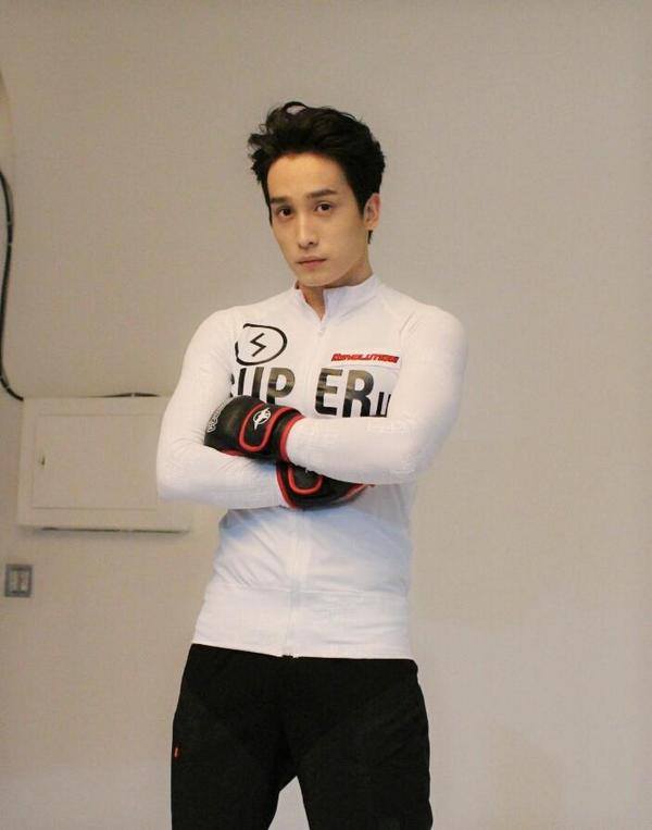 TaeHeon (ZE:A) serve o exército a partir deste final de semana