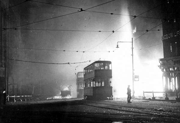 GEOFF NICHOLSON: THE LONG LOST WALKER: Sheffield Blitz