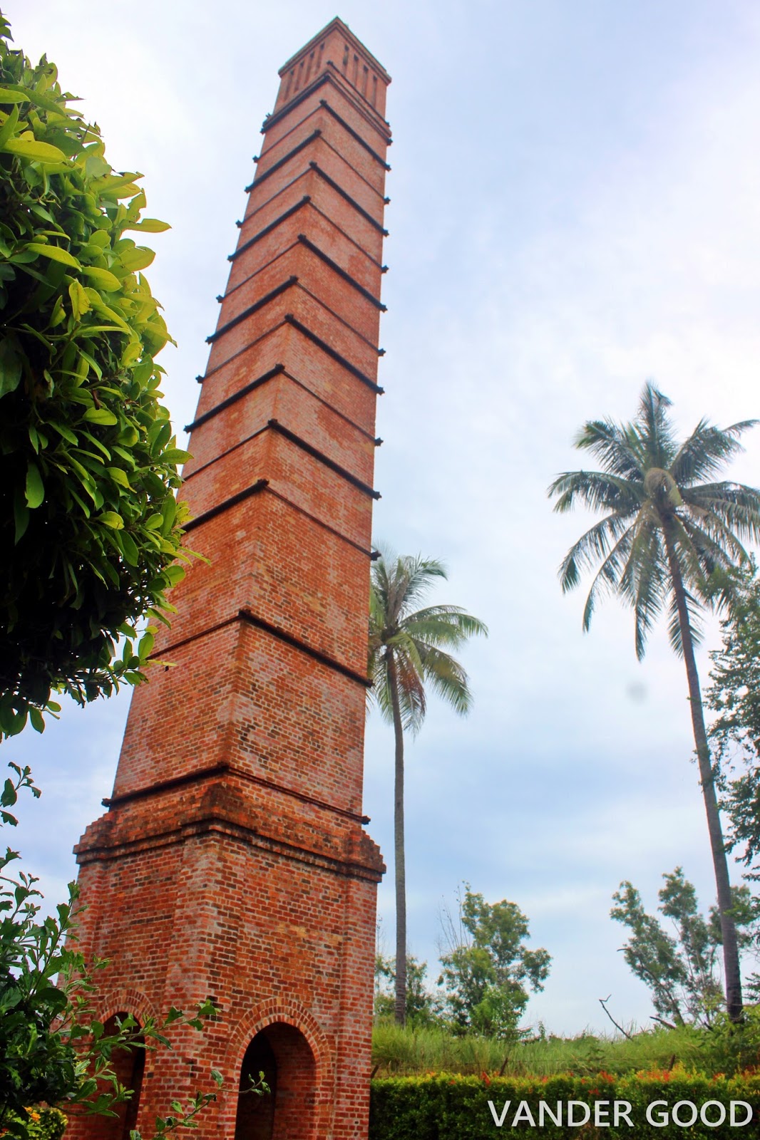 Menara Chimney di Labuan, Malaysia: Misteri arkeologi yang masih belum ...
