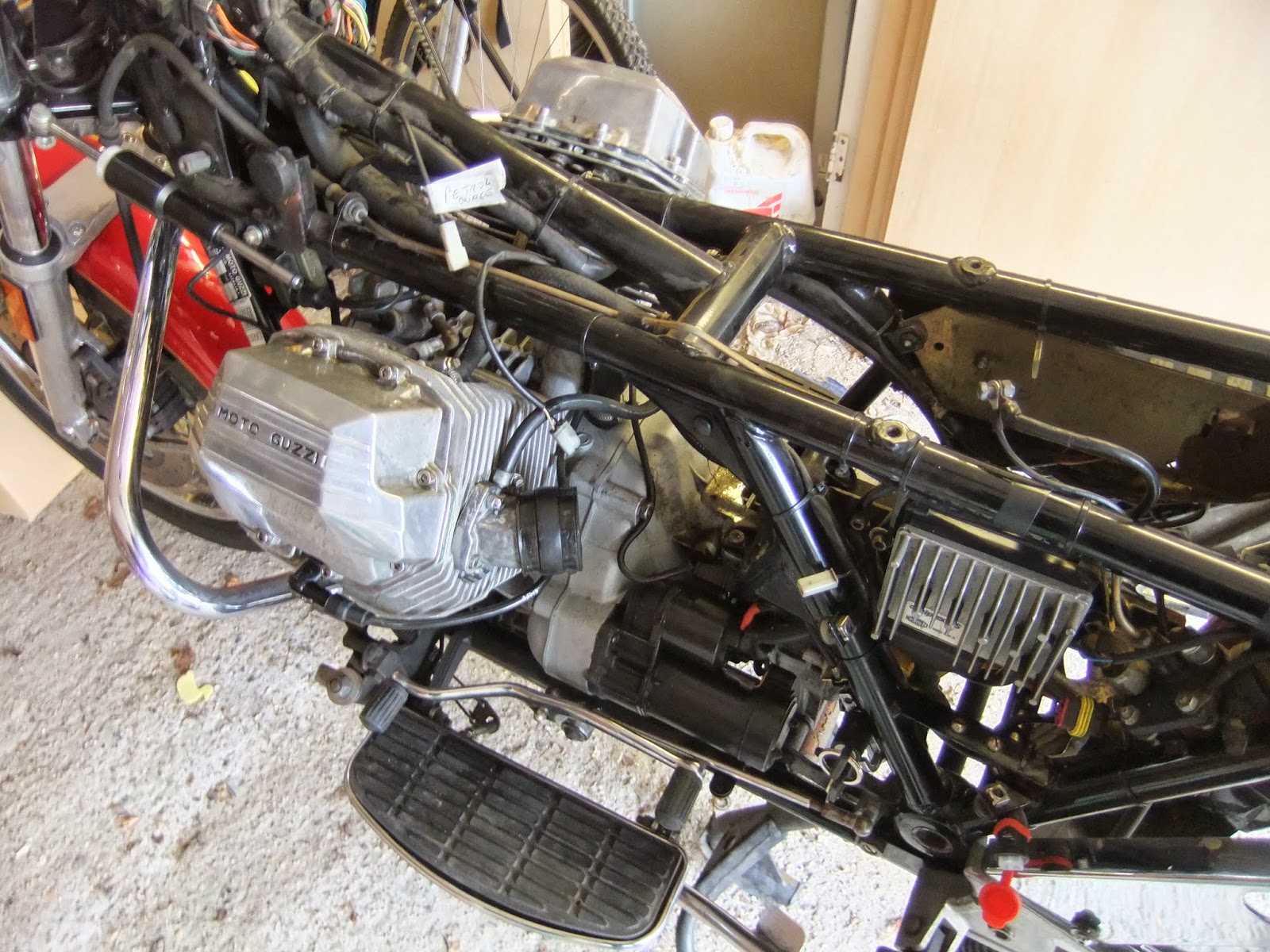 MAC'S REPLICA MORGAN 3 WHEELER BUILD: September 2013