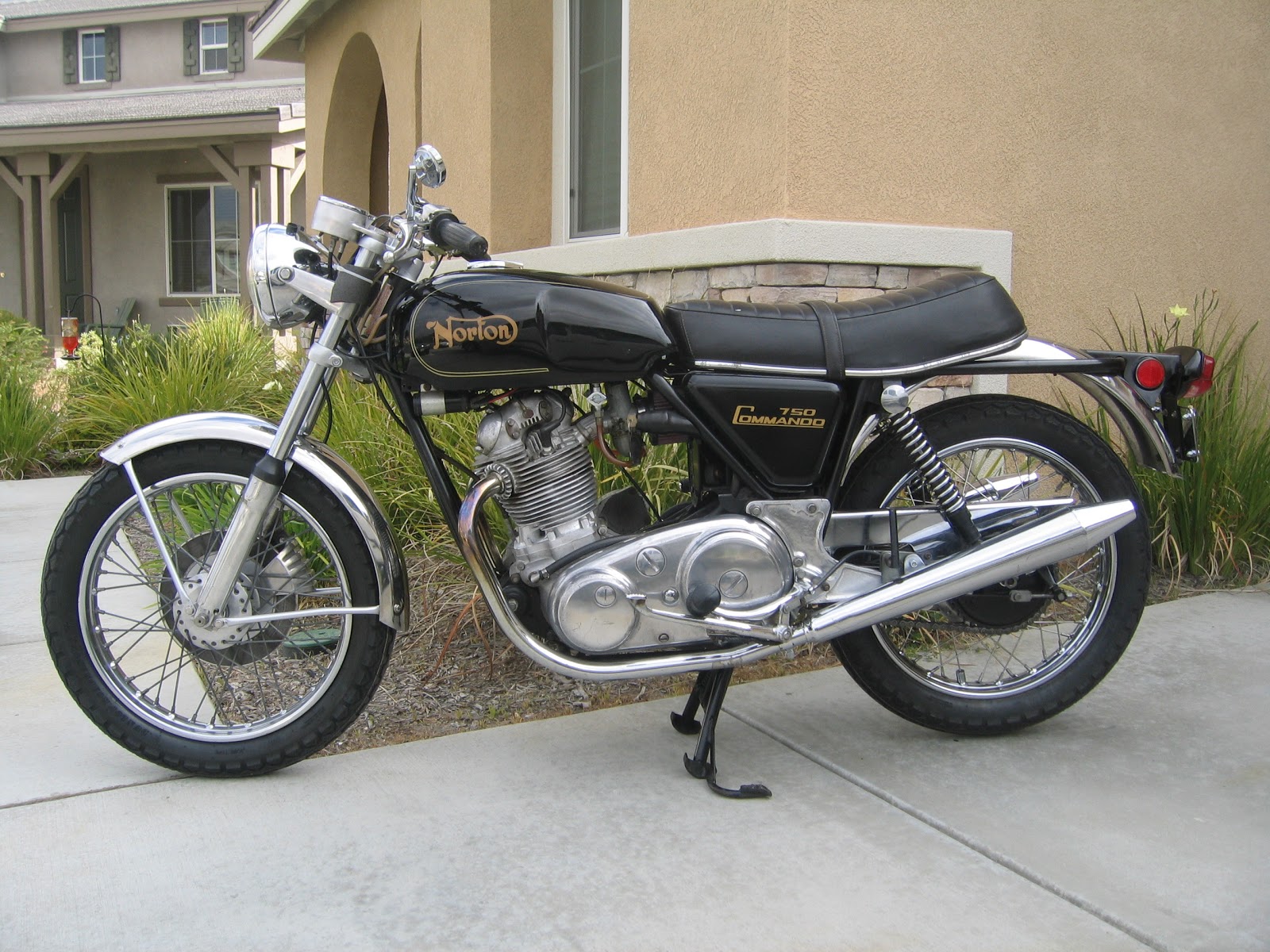 Musings Of A Motorcycle Aficionado........: 1971 Norton 750 Commando ...