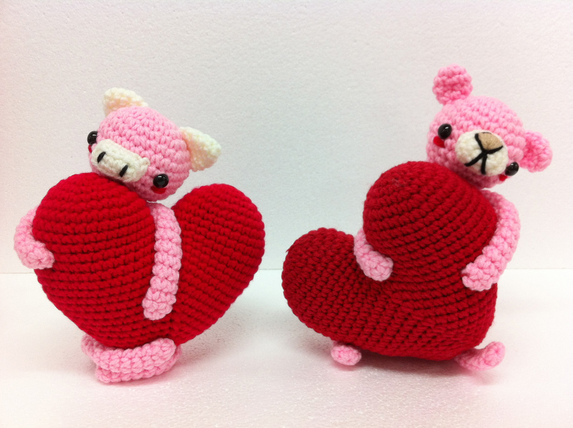 TeddyThotz: Hand-crocheted Animal Pals with the BIG HEART