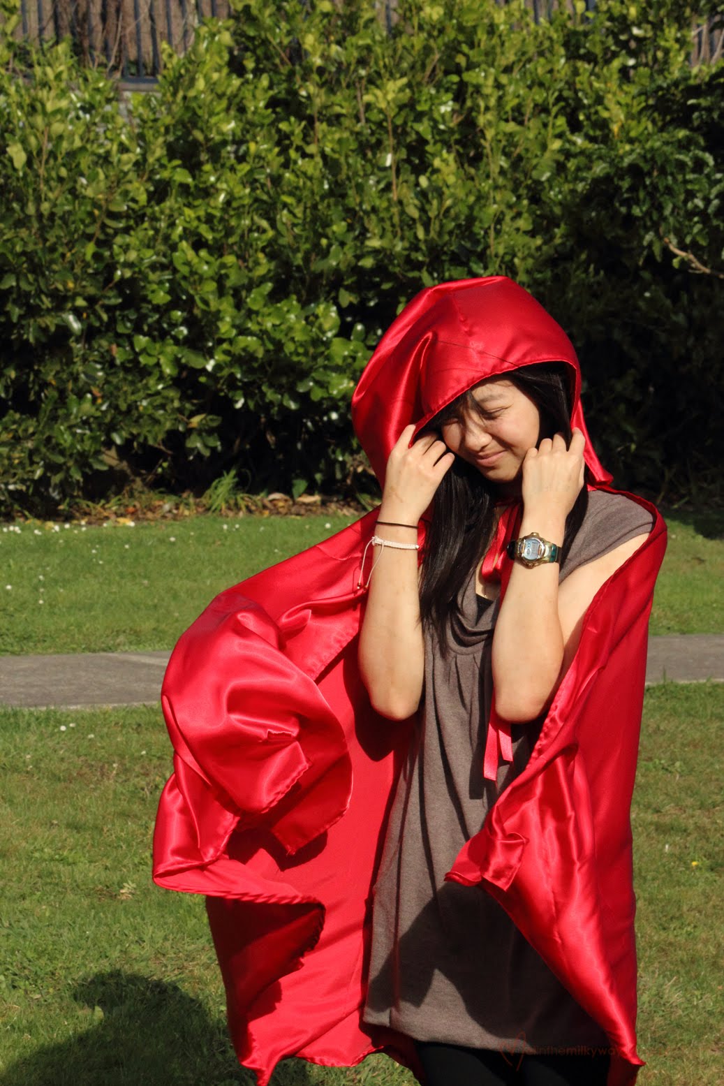 DIY - Red Riding Hood Cape - mel in the milkyway