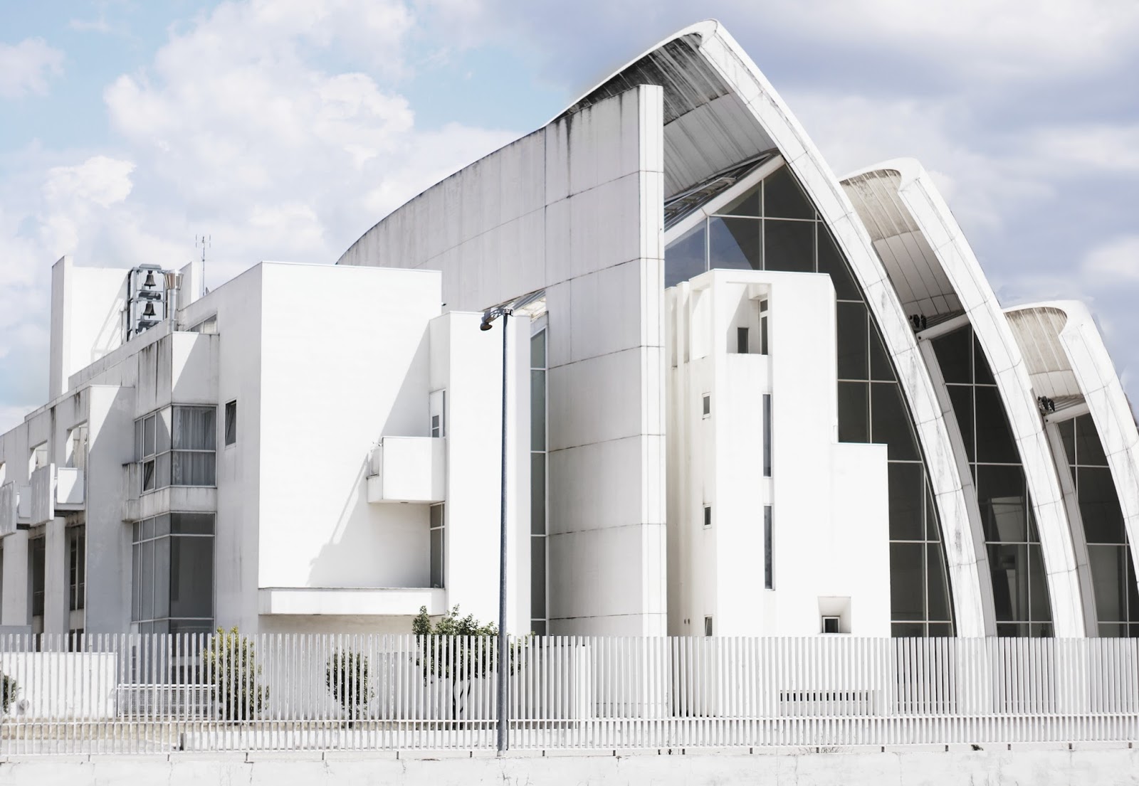 Modern Buildings With Roman Architecture