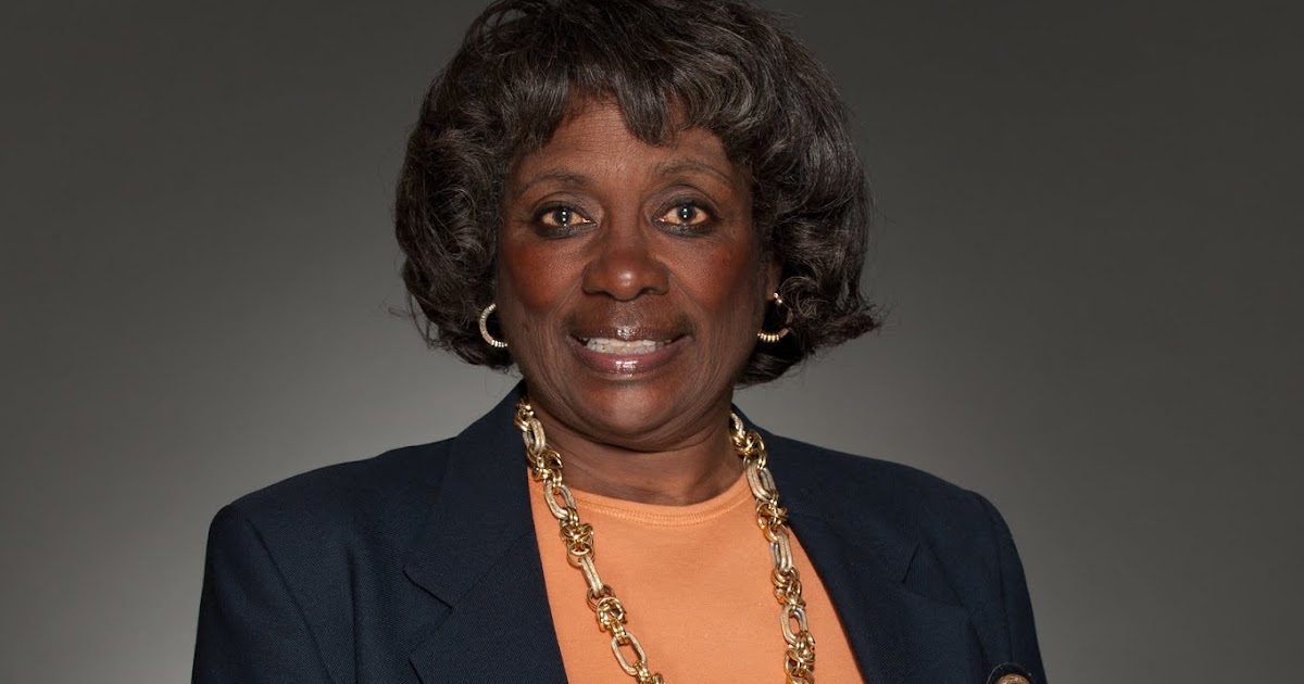 American Golfer: PGA/LPGA Professional Renee Powell Elected First At ...