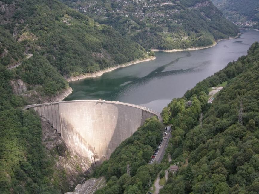 Life,films and nostalgia: Dhoom 3 Review