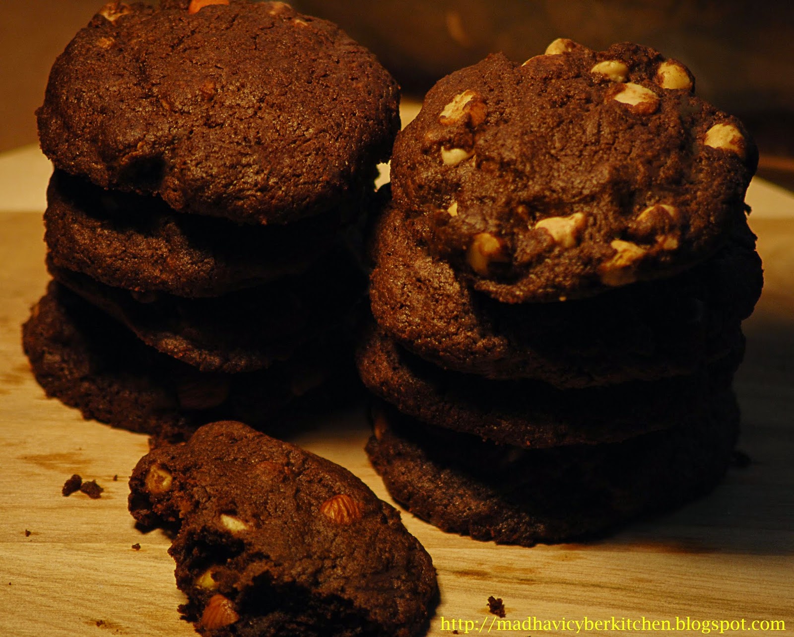 Madhavi's Cyber Kitchen: Chocolate Ragi Cookies
