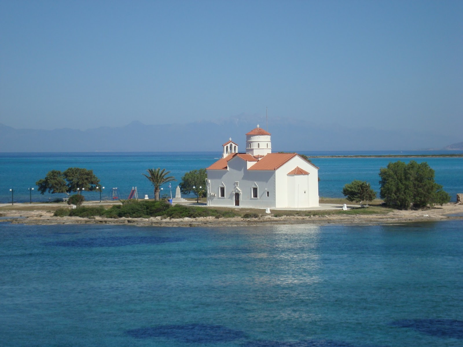 This way to PARADISE - Elafonisos - Greece - GlobeTrotterellando