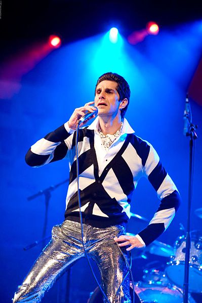 Book Recs of the Rock and Famous: Perry Farrell