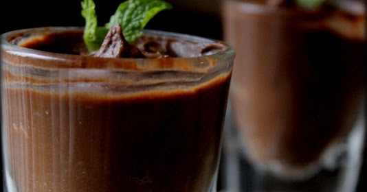 Chocomole - A Sinful Chocolate Pudding that's Actually Good for You!