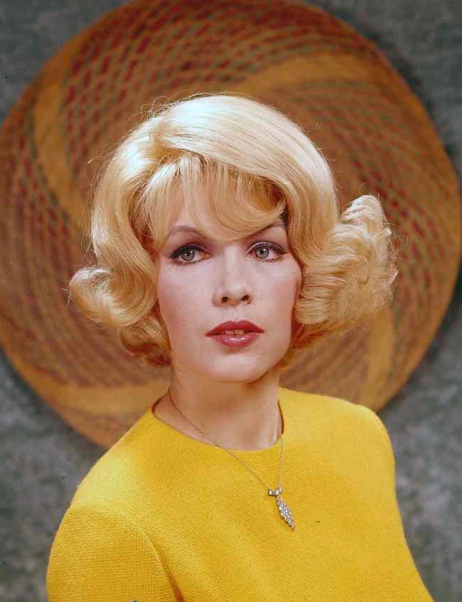 It's The Pictures That Got Small ...: THE SUNDAY GLAMOUR 15!