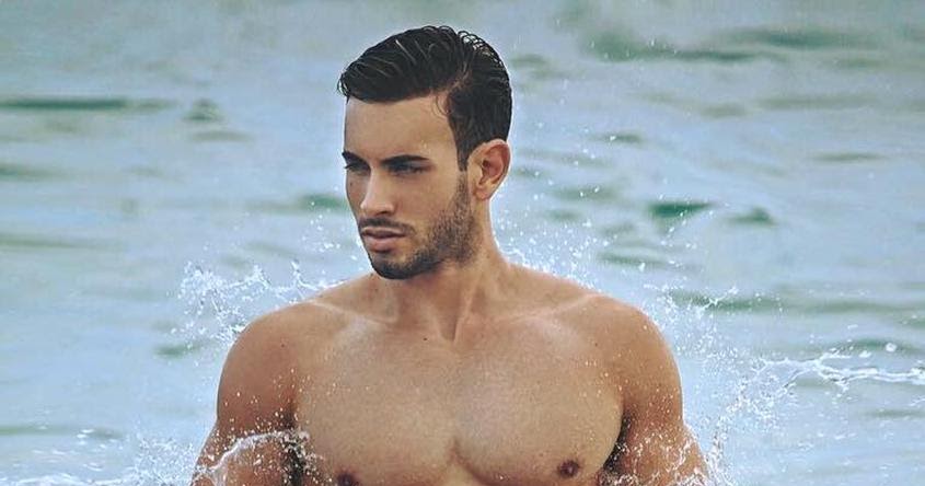 Man Central: Dexter Colon: In Swimwear
