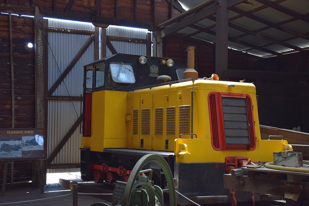 sharkcavers blog: More Nights under canvas: Martin's Tank take 2