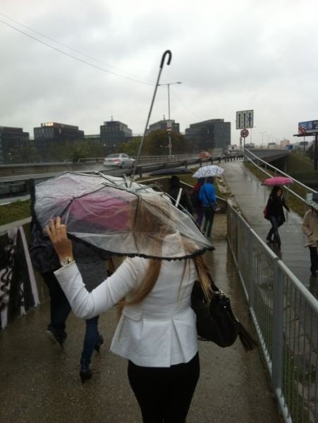 Funny umbrella Fail
