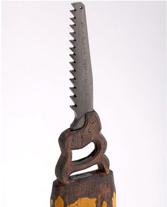 Monster Bego: Patung Kecil yang Luar Biasa dibuat Pada Pensil