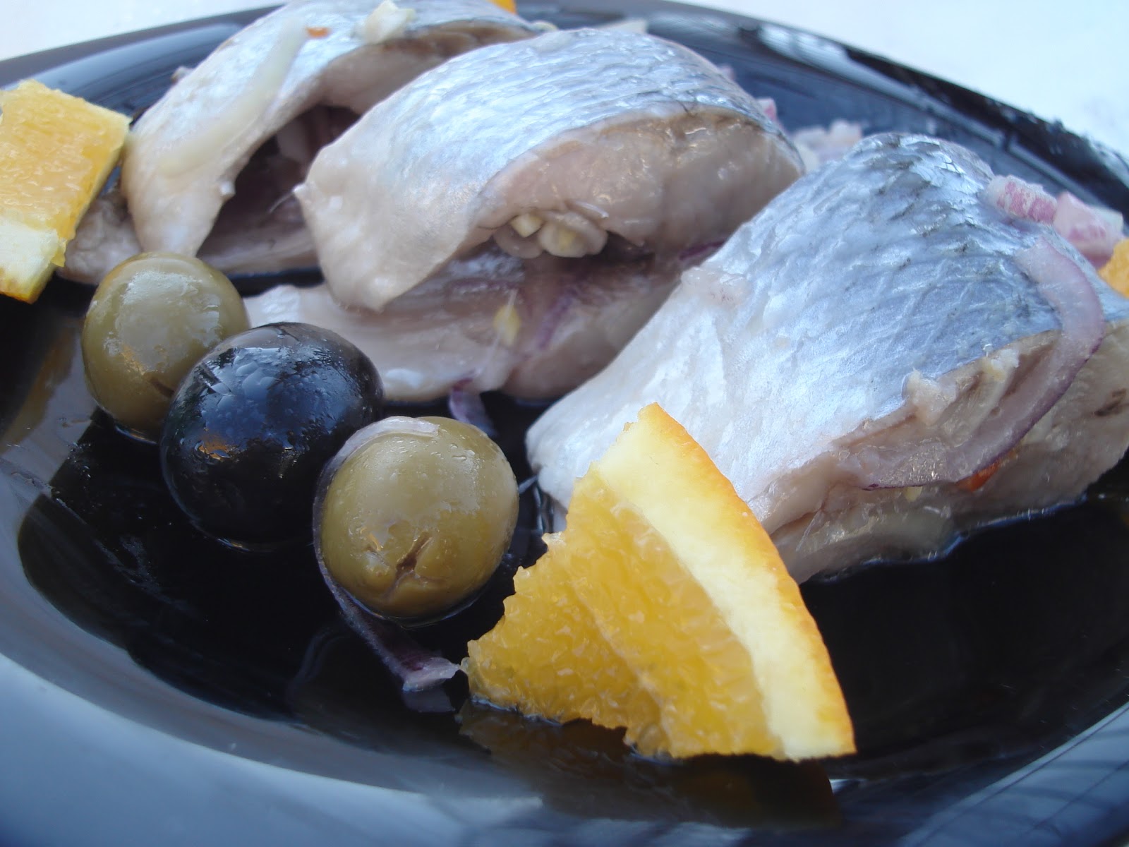 Salata de scrumbie marinata