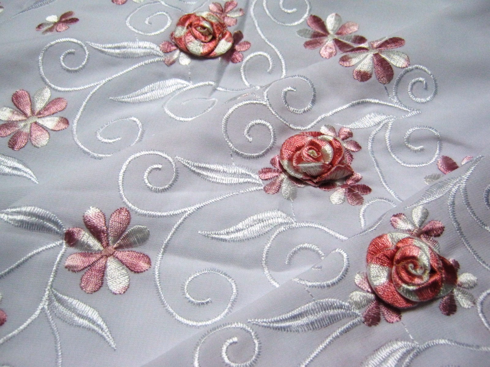 Muslimah Souq (Perlis): Telekung Vietnam Bunga Timbul 20 (grey & merah ...