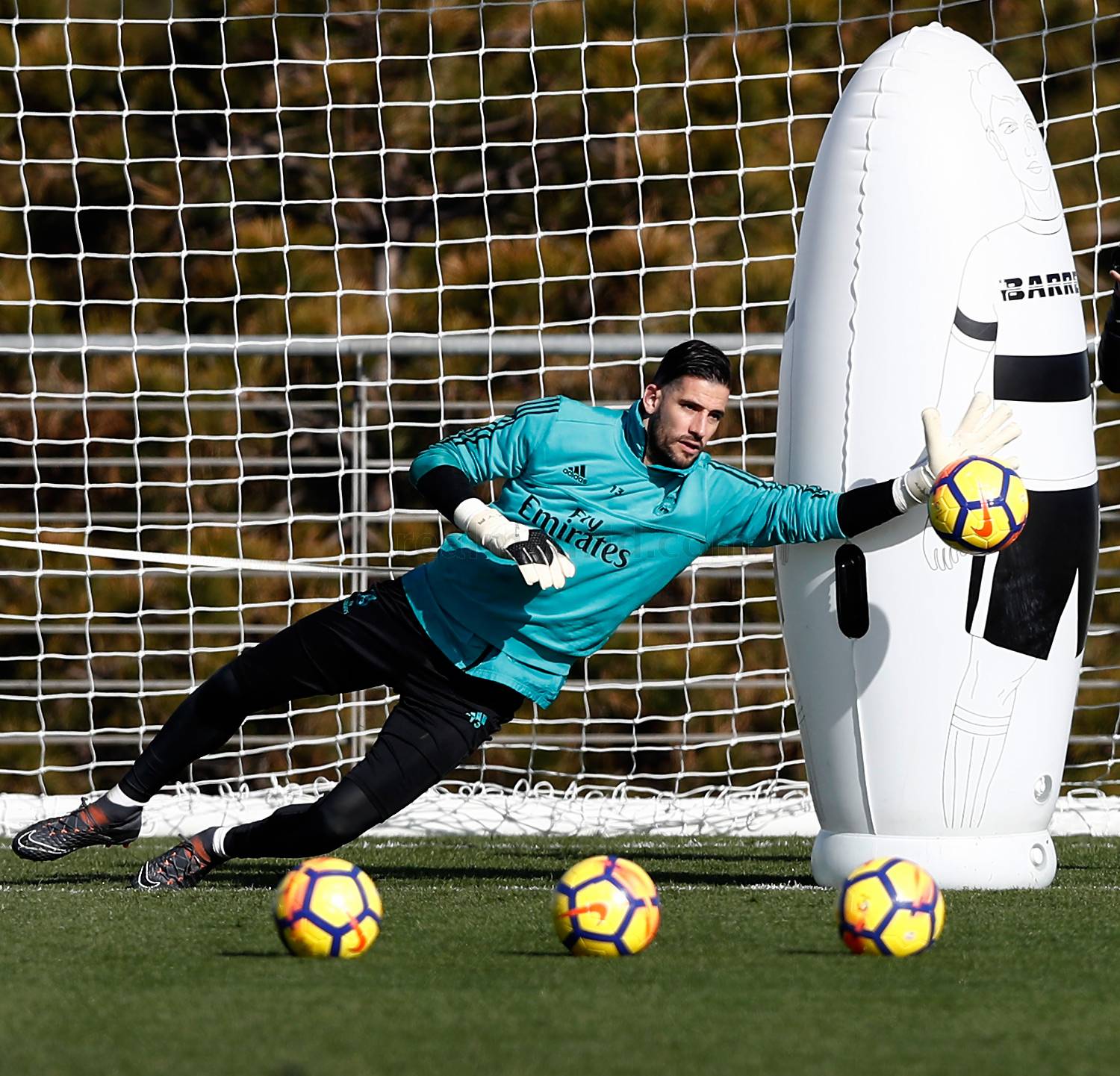 Better Than the Prototype Designs? On-Pitch: Nike Fast AF 2018 Boot ...