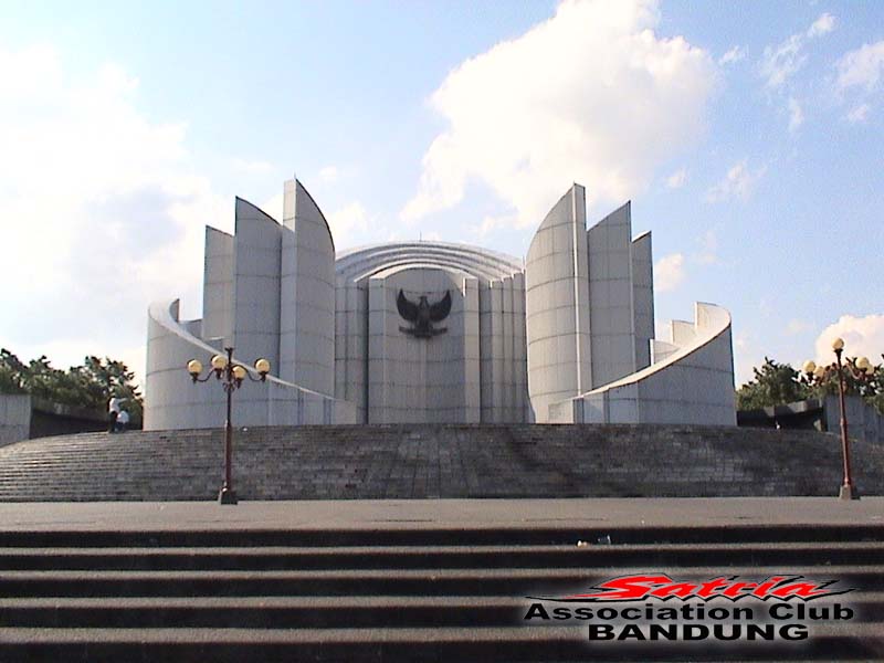 Monumen Bersejarah