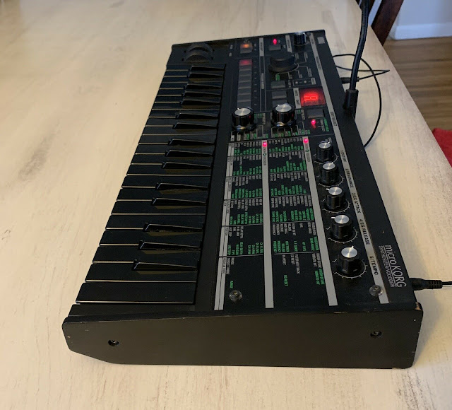 MATRIXSYNTH: Korg MicroKORG Synthesizer Vocoder Limited Edition BLACK