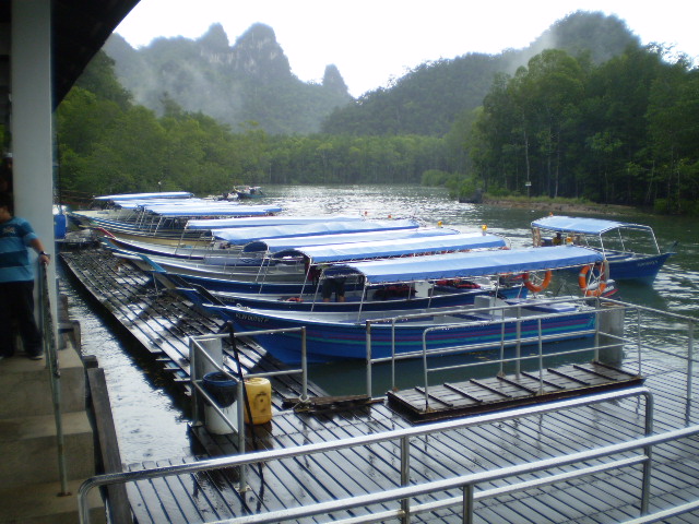 PAKEJ KE LANGKAWI TRAVEL & TOUR 2023: MANGROVE SUNGAI KILIM