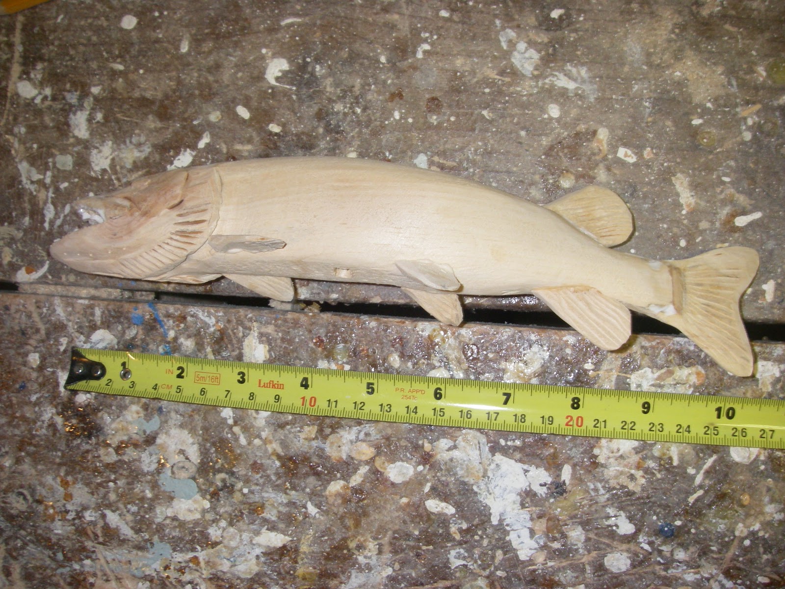 CHARLES WEISS ART: Muskie and Pike Miniature wood carving