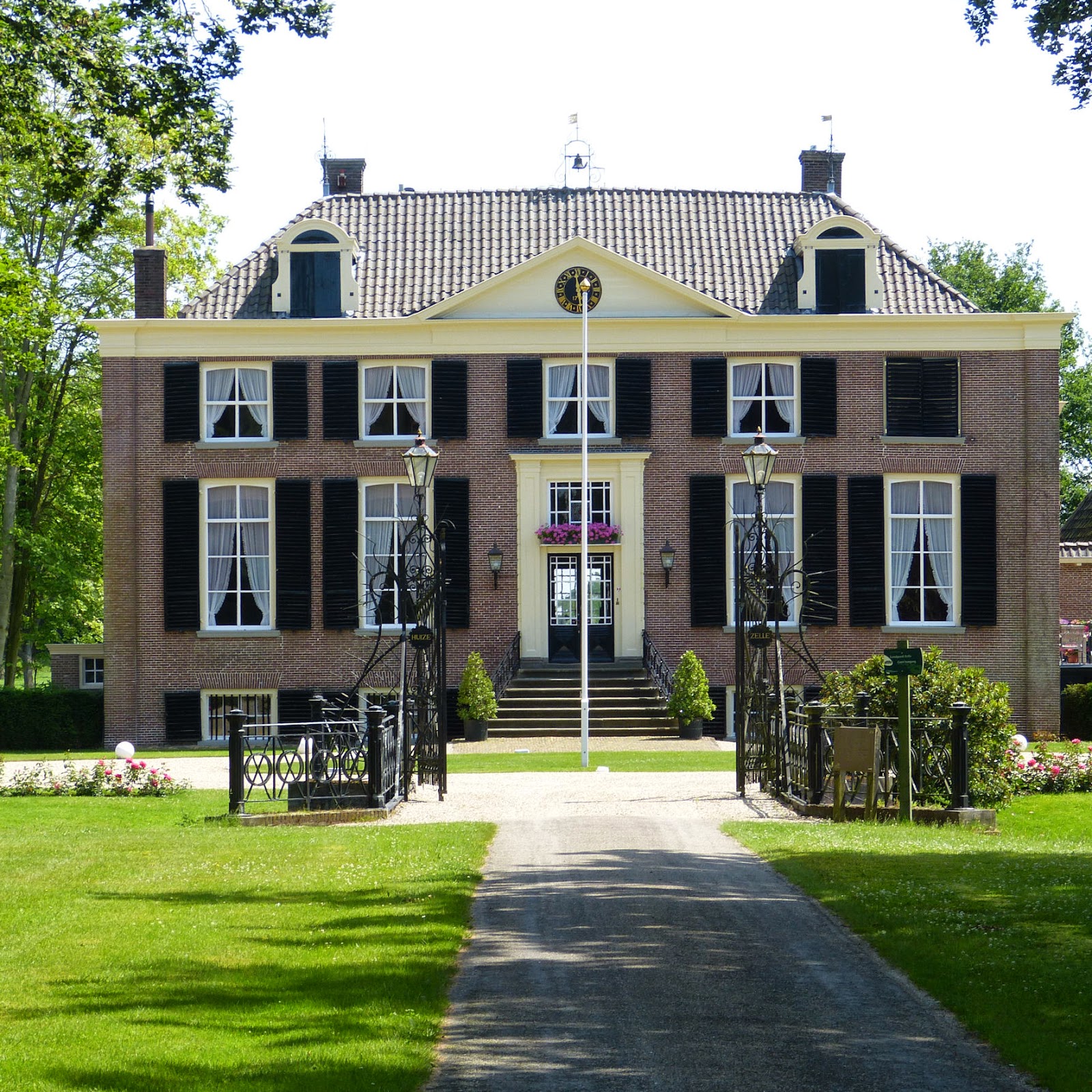 Caatje's Artsy Stuff: June 2014