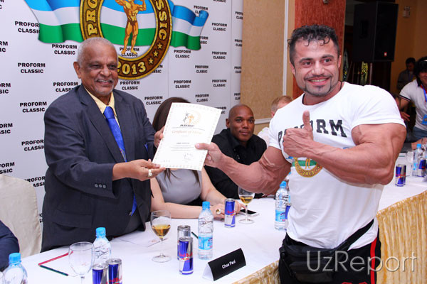 Worldwide Bodybuilders: Uzbek champion Armen Pashikyan