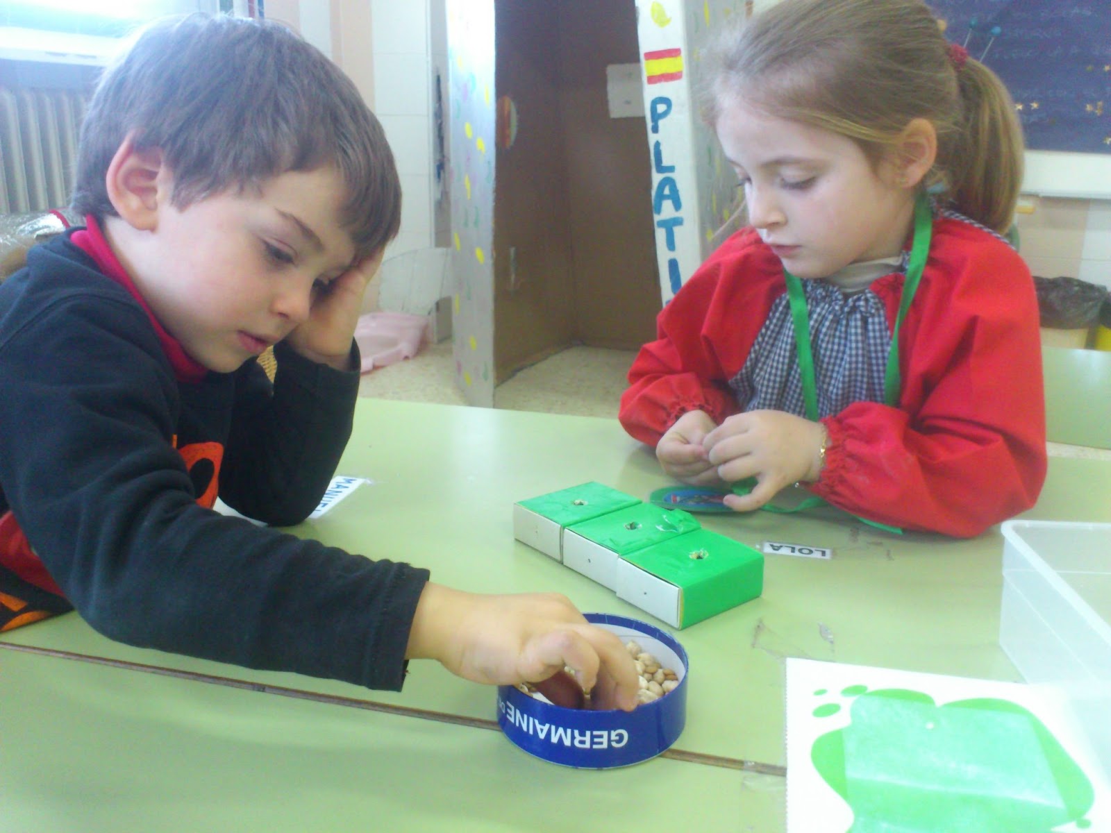 UNA ESCUELA UNA ILUSION: EL JUEGO DE LAS SEMILLAS