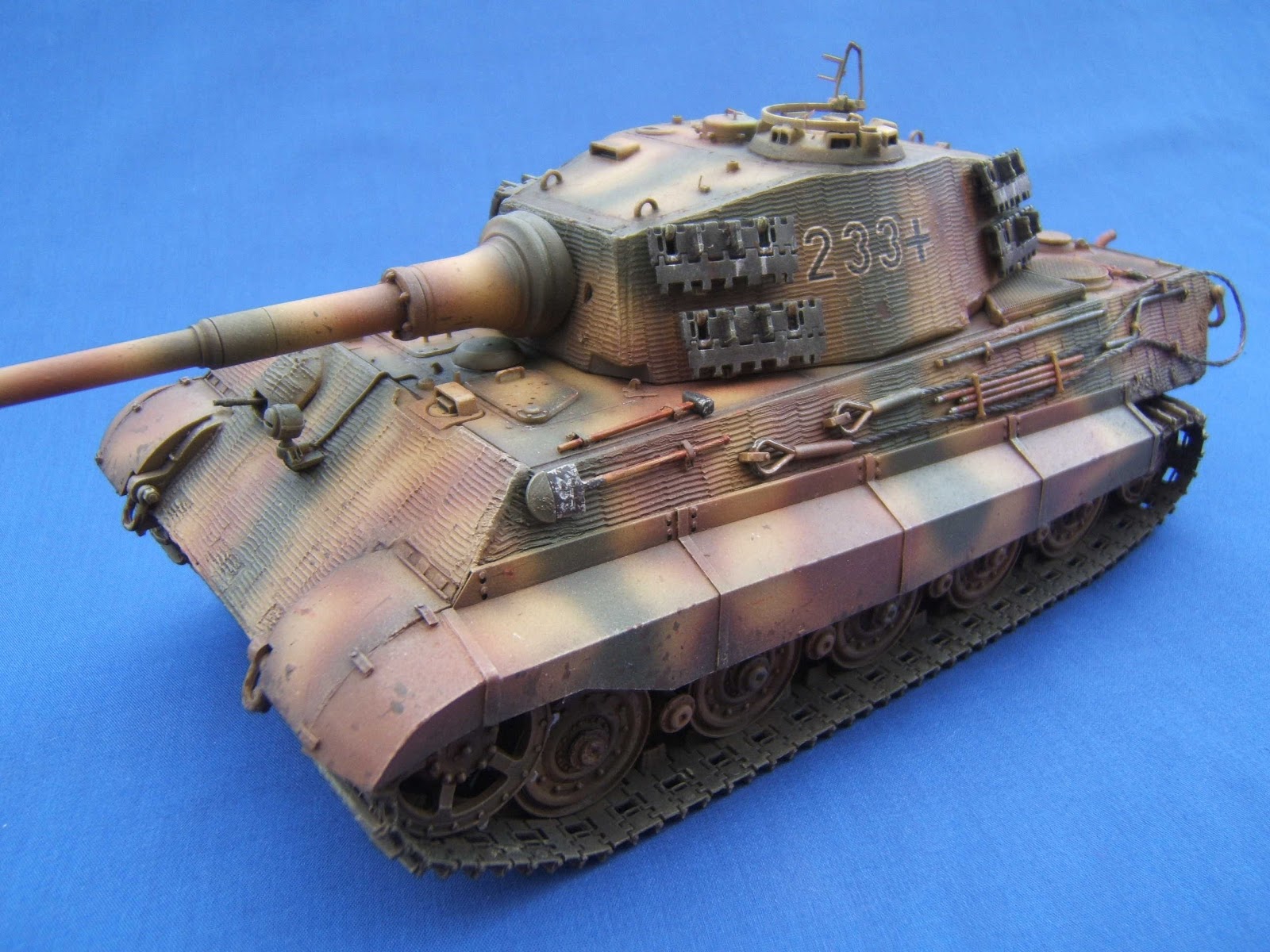 Dave's Tank Workshop : A tale of two King Tigers - Budapest 1944