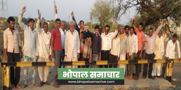 सांसद वोट मांगने आए तो जूतों की माला पहनाएंगे: नो एंट्री का ऐलान ...