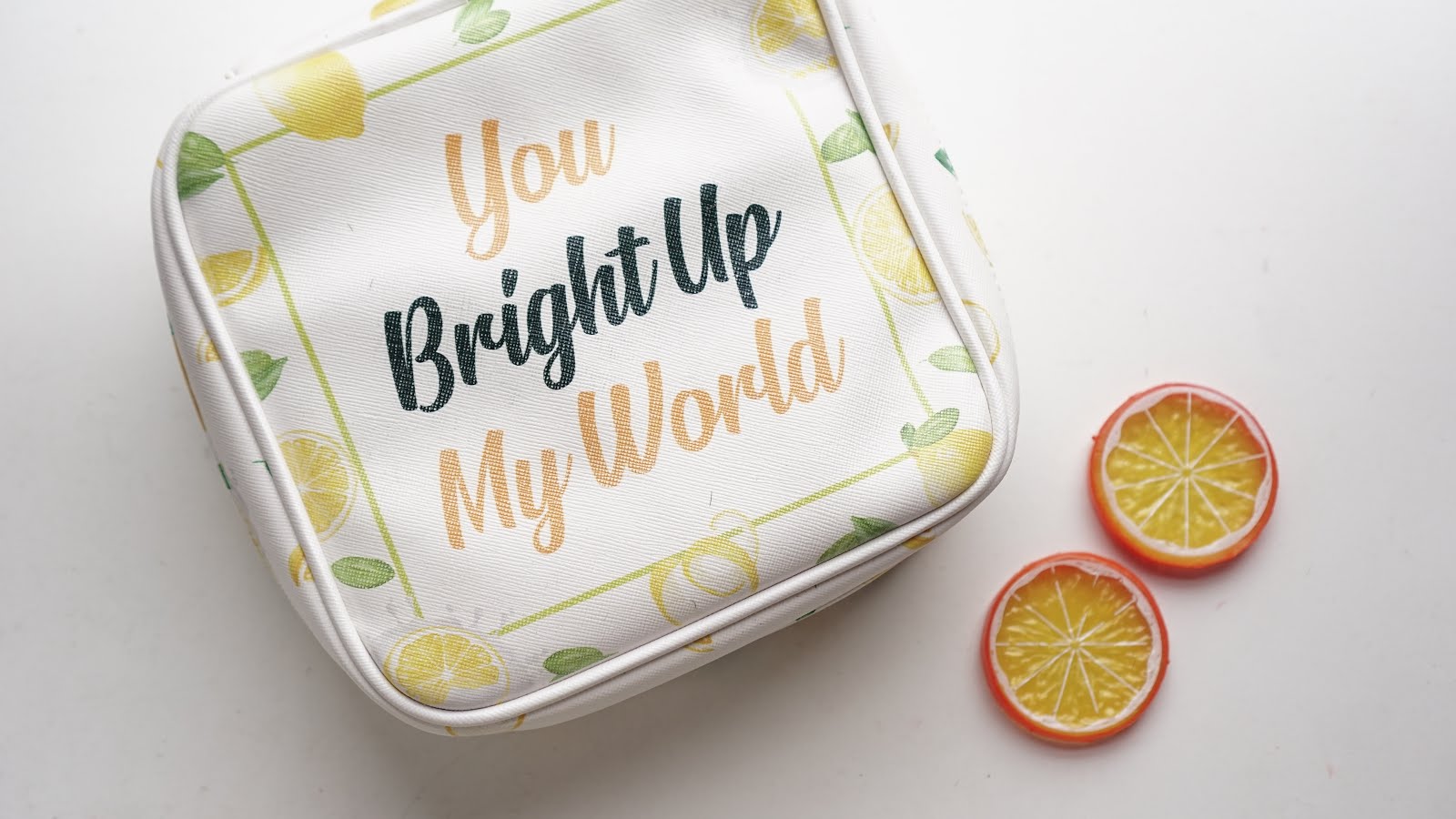 Garnier - Light Complete Bright Up Tone Up cream - Stevie Wong