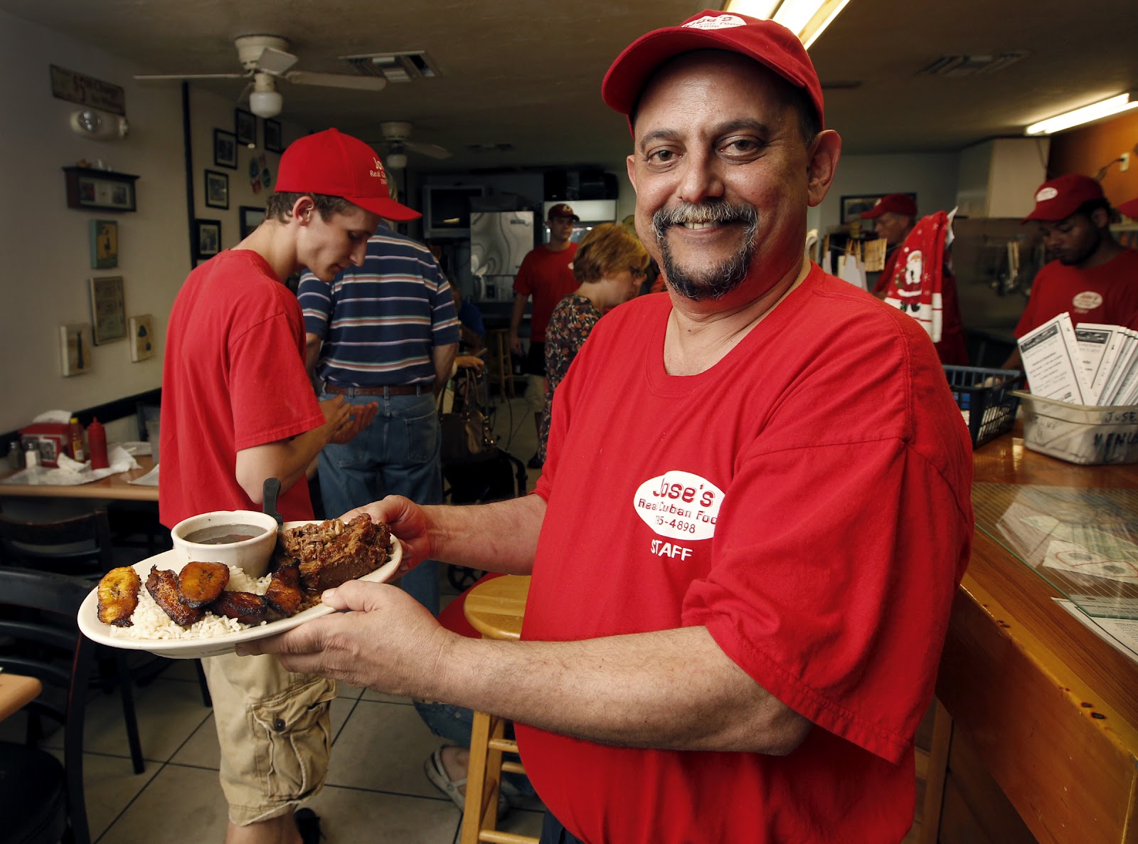 AL DIAZ PHOTO: Stop Shooting, It's Time to Eat!