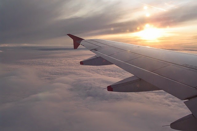 AVM104:FLIGHT OPERATIONS: METEOROLOGICAL CONDITIONS / OXYGEN SUPPLY ...