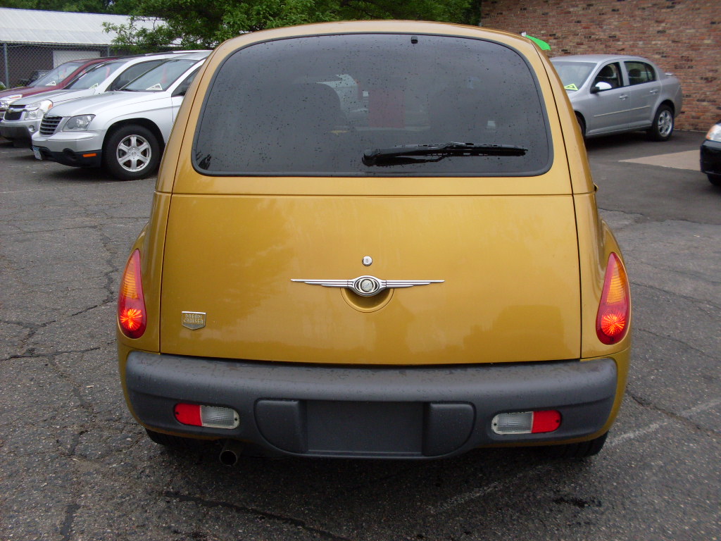 Ride Auto: pt cruiser gold