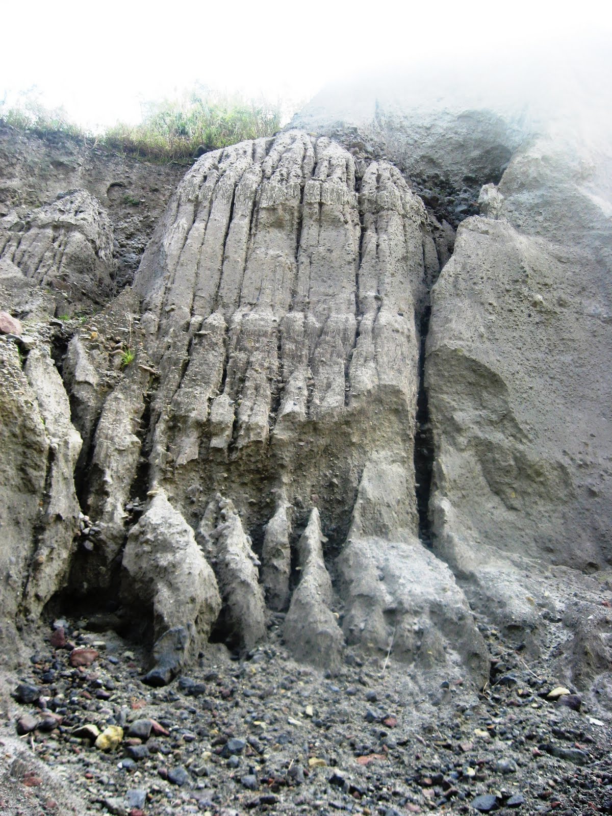 Lulinghayaw: Mt. Pinatubo Valentine Climb