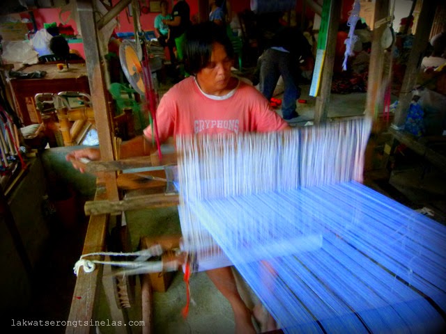 ABEL WEAVING AND PAGBURNAYAN - Lakwatserong Tsinelas