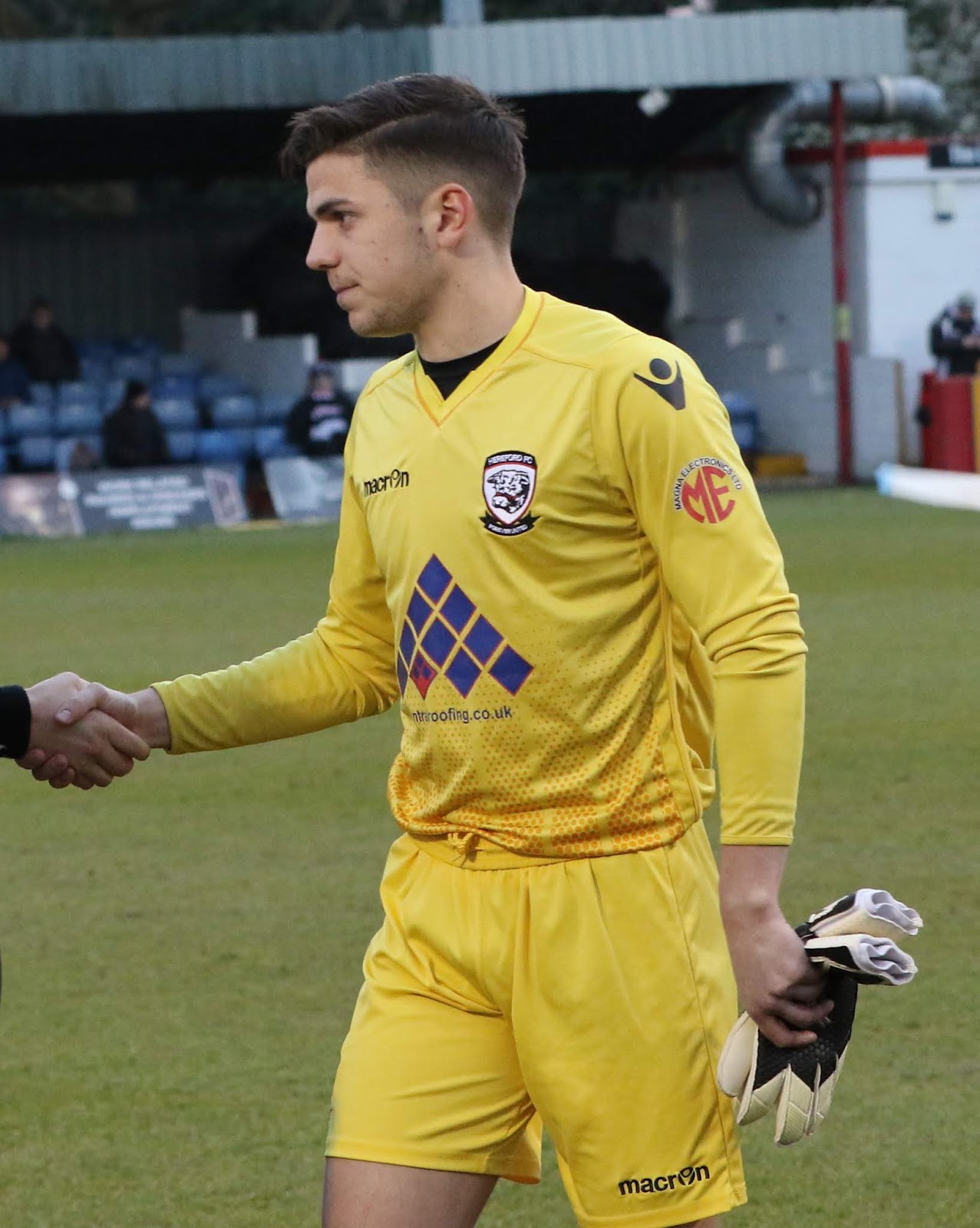 Bulls News: Praise For Keeper Yates From Head Coach Richards