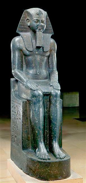 Torné: Estatua de Ramses II en el Louvre: Ramses II y el programa de ...