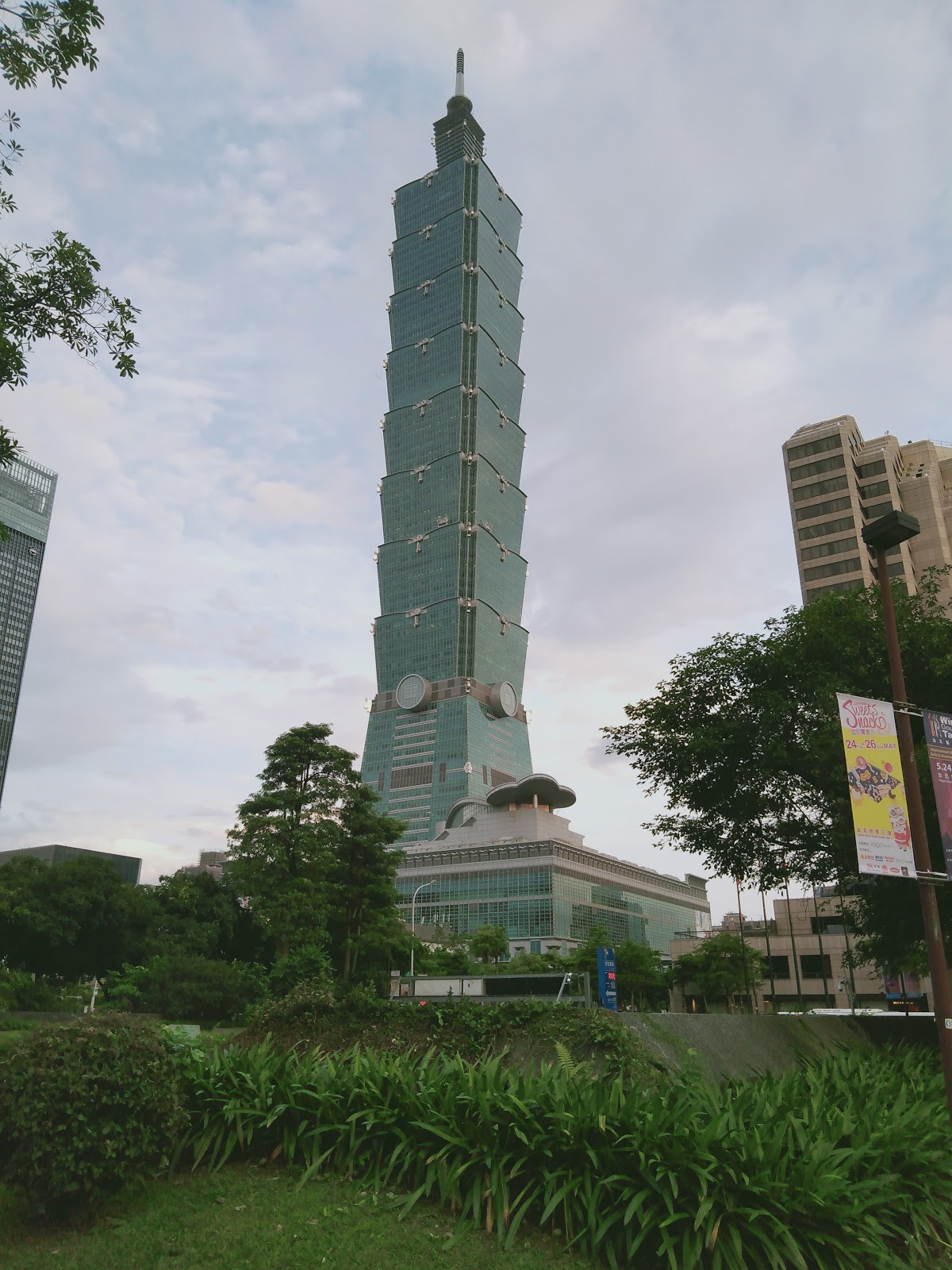 LEXICAL CROWN: WHAT TO SEE AT TAIPEI 101 AND BEYOND