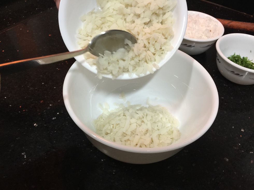 AMU'S RECIPES: Savoury Poha (Tikhat Pohe)